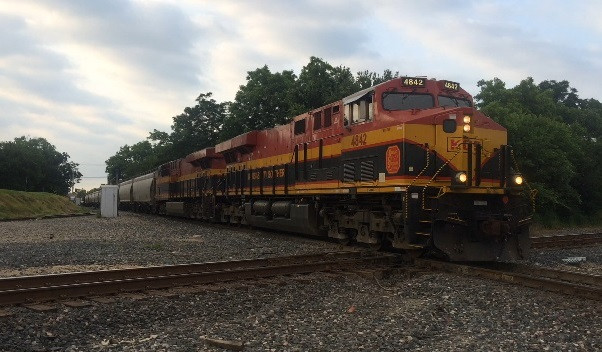 KCS 4842 13May2016 SB over the Diamond